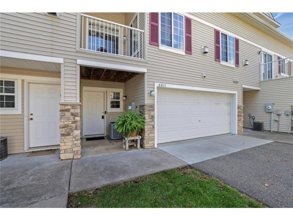 6811 Pine Crest Trail S, Cottage Grove, MN, 55016 | MLS: 6785065 ...