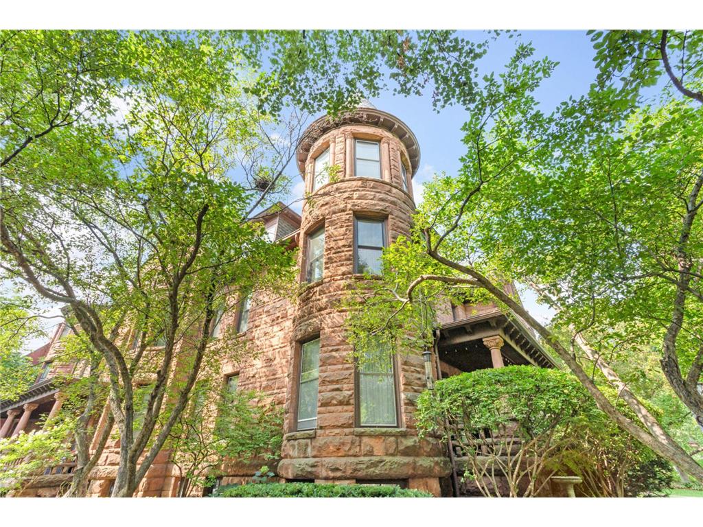 684 Summit Avenue #2S, Saint Paul, MN, 55105 | MLS: 6377093 | Edina Realty