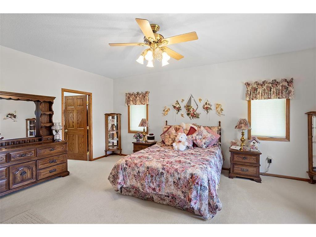 68916 340th Street, Saint James, MN, 56081 | MLS: 6570804 | Edina Realty