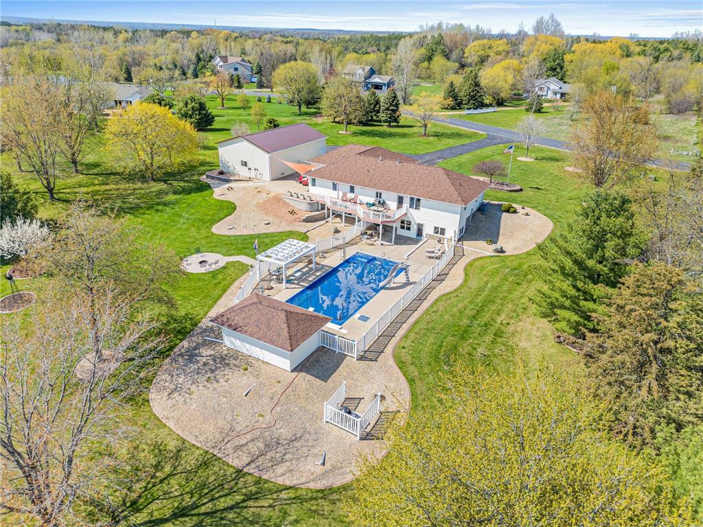 693 Buttercup Court, Hudson, WI, 54016 | MLS: 6526859 | Edina Realty