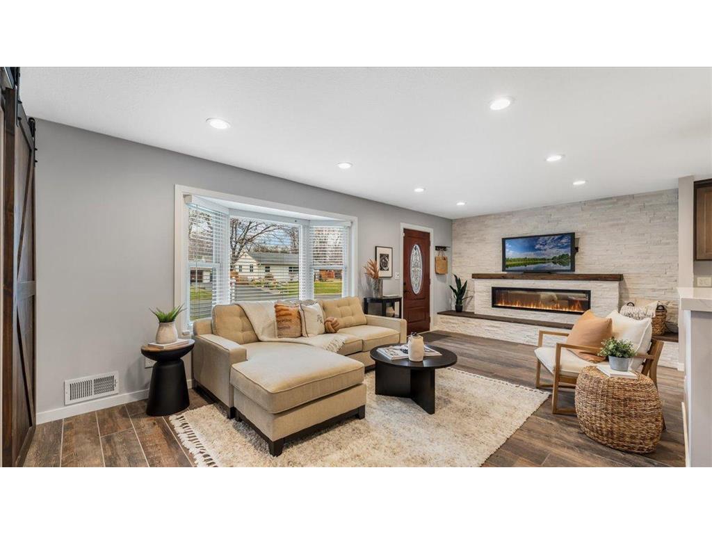 6930 Clay Avenue, Inver Grove Heights, MN, 55076 | MLS: 6700802 | Edina ...