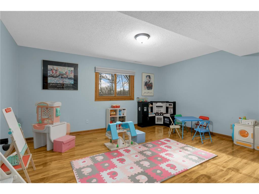 6948 Raven Court, Eden Prairie, MN, 55346 | MLS: 7021402 | Edina Realty