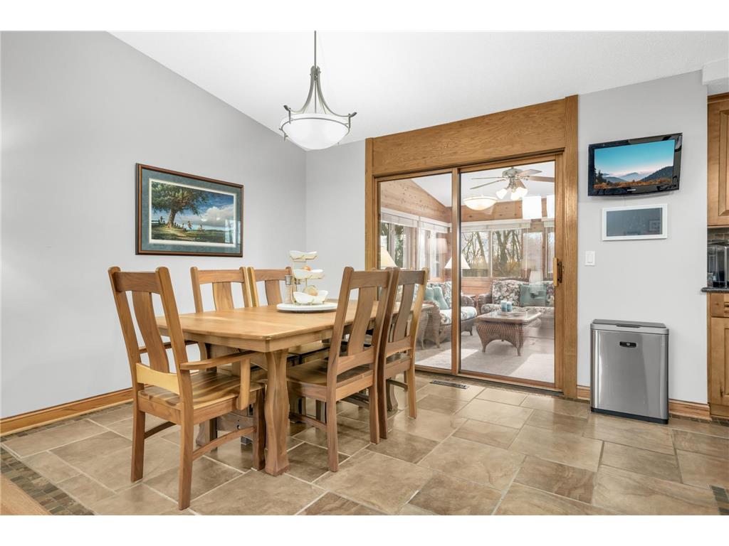 6948 Raven Court, Eden Prairie, MN, 55346 | MLS: 7021402 | Edina Realty