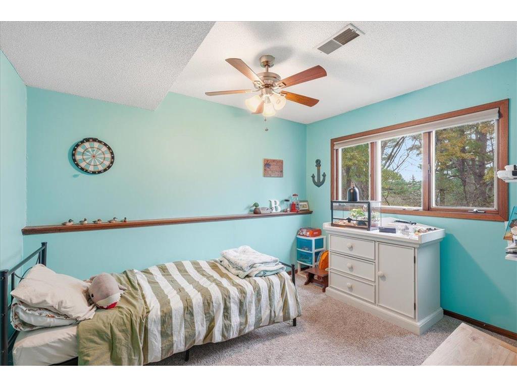 70 Oak Ridge Drive, Troy Twp, WI, 54022 | MLS: 6815839 | Edina Realty