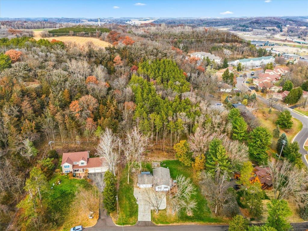 70 Oak Ridge Drive, Troy Twp, WI, 54022 | MLS: 6815839 | Edina Realty