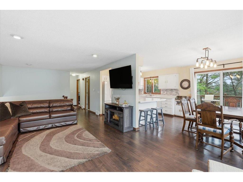 70 Oak Ridge Drive, Troy Twp, WI, 54022 | MLS: 6815839 | Edina Realty