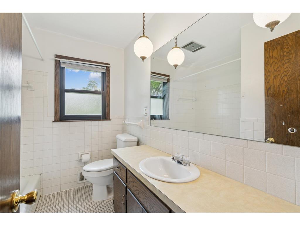7007 Portland Avenue, Richfield, MN, 55423 | MLS: 6735829 | Edina Realty