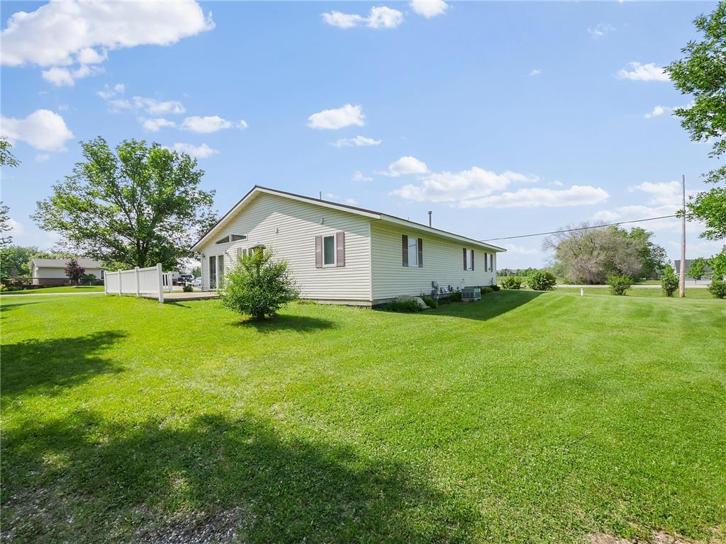 701 Janes Circle Drive SW, Alexandria, MN, 56308 | MLS: 6728388 | Edina ...