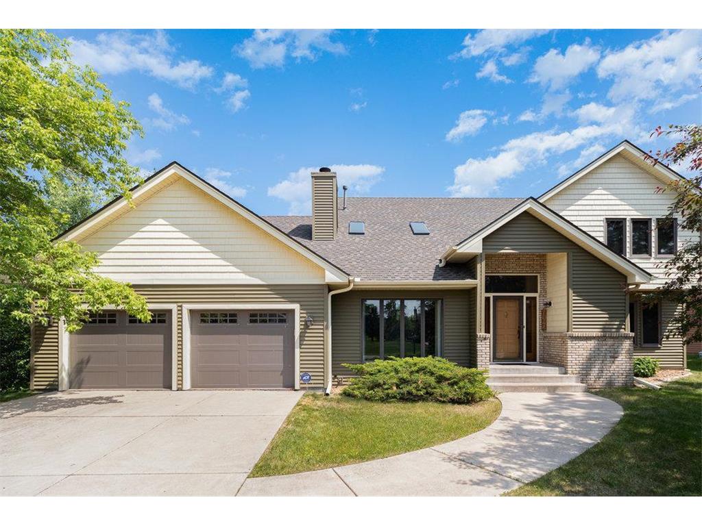 7044 Thames Road, Woodbury, MN, 55125 | MLS: 6351672 | Edina Realty