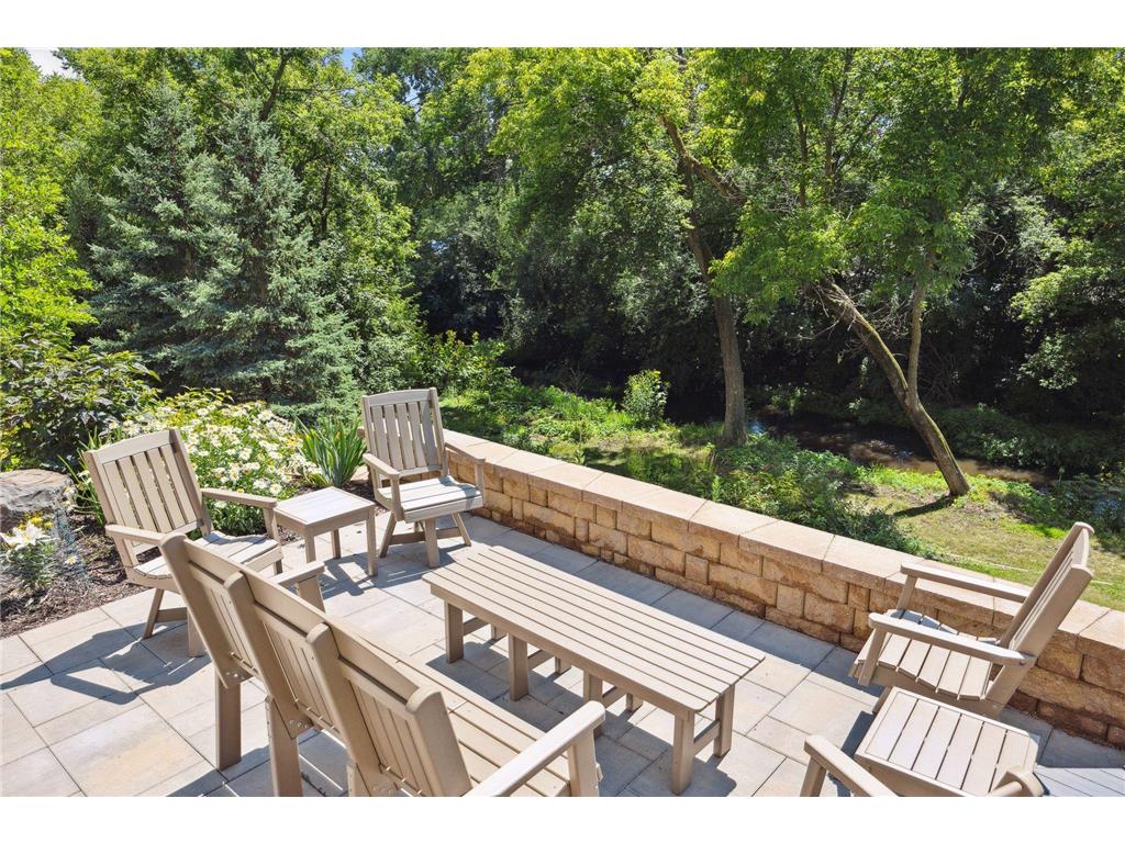 7100 Metro Boulevard #401, Edina, MN, 55439 | MLS: 6757445 | Edina Realty