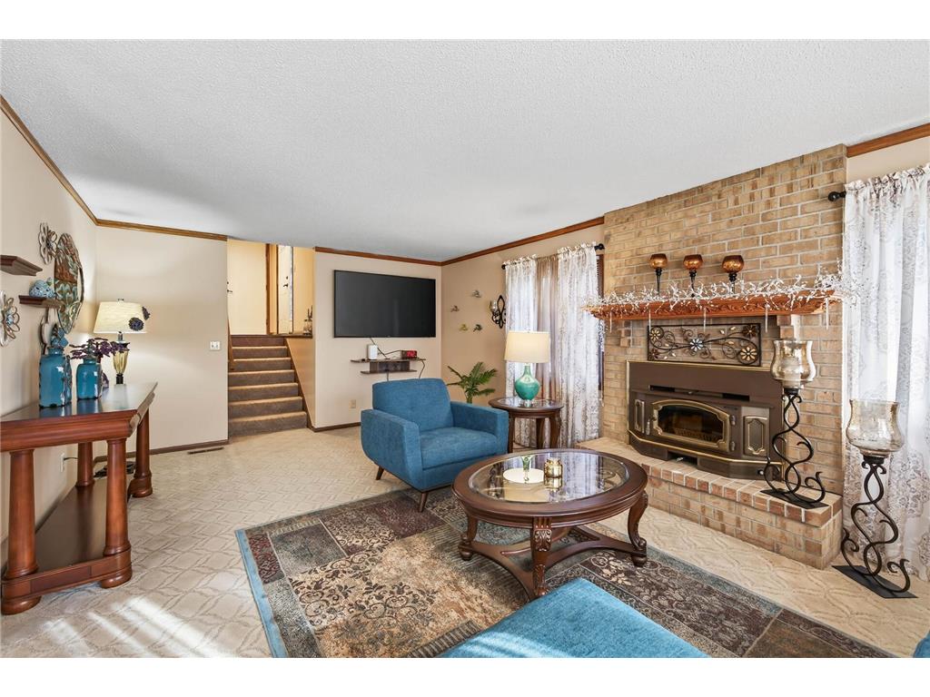 7107 Robinwood Bay, Woodbury, MN, 55125 | MLS: 6813660 | Edina Realty