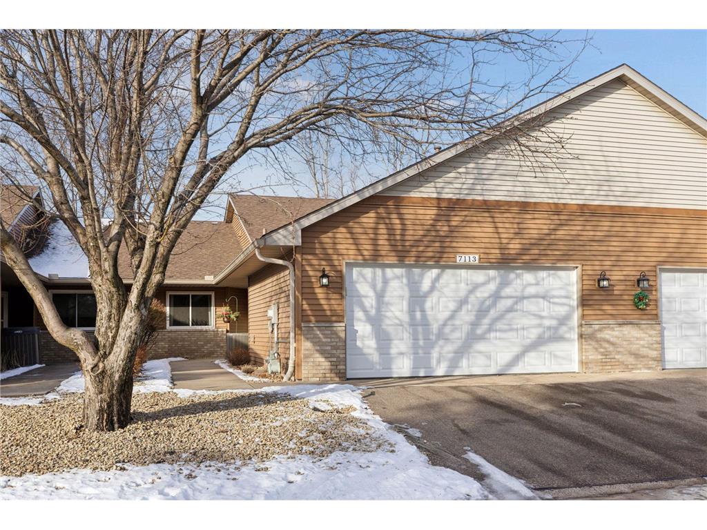7113 Ivy Ridge Lane, Lino Lakes, MN, 55014 | MLS: 6654127 | Edina Realty