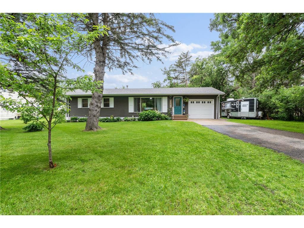 712 Shady Lane SW, Alexandria, MN, 56308 | MLS: 6735677 | Edina Realty