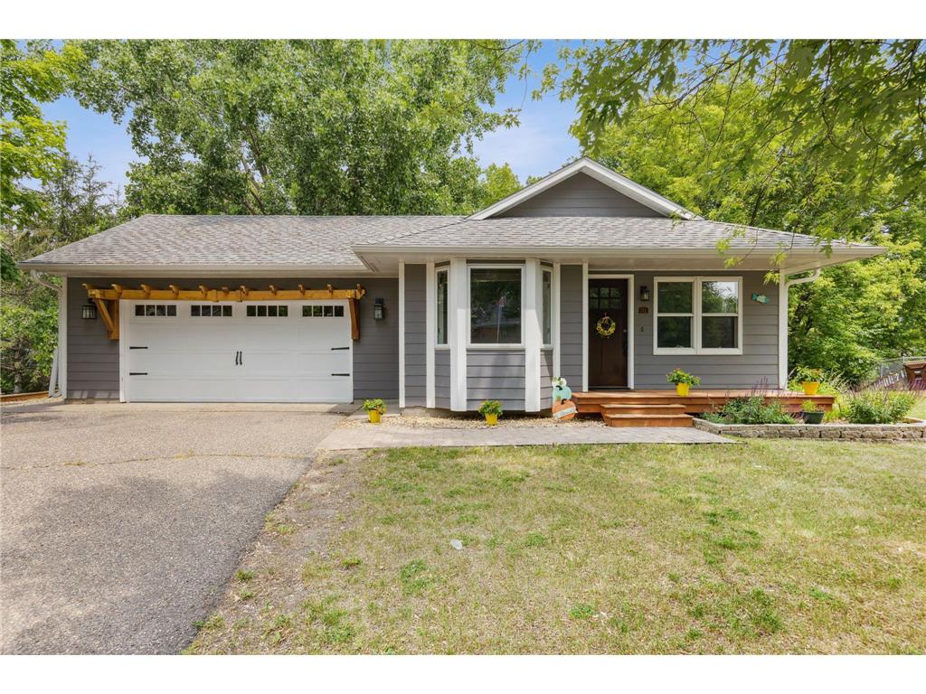 713 Schubert Drive, Buffalo, MN, 55313 | MLS: 6388345 | Edina Realty