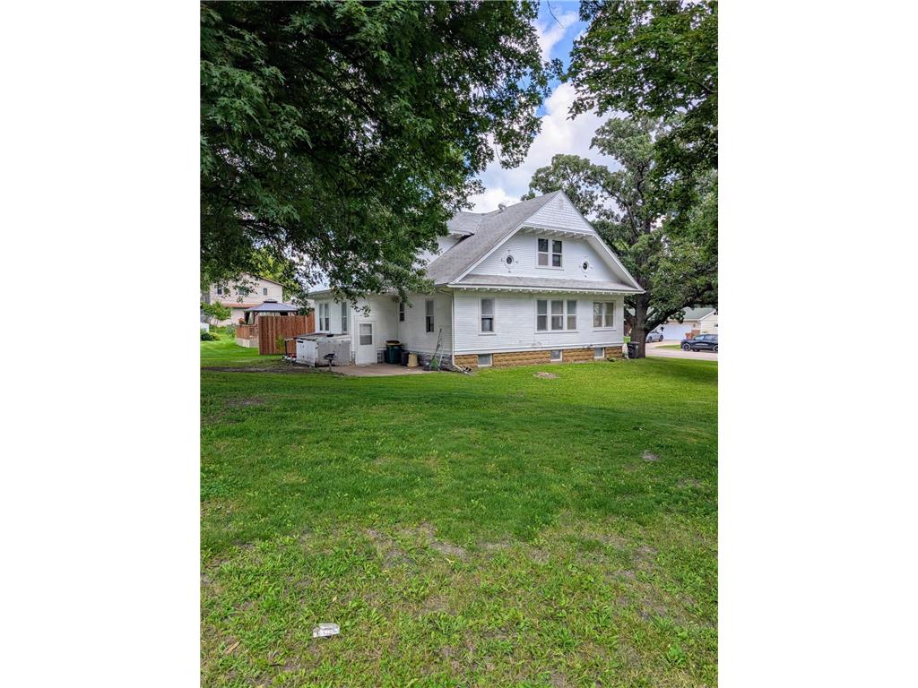 714 Main Street, Emmons, MN, 56029 | MLS: 6768622 | Edina Realty