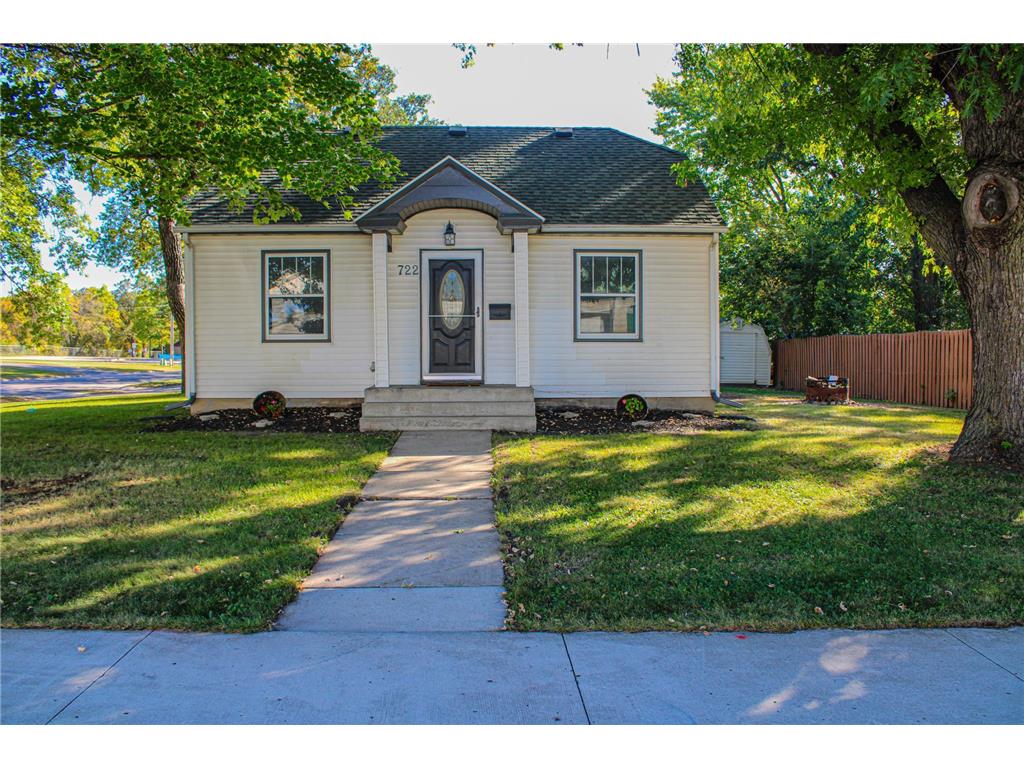 722 8th Avenue E, Alexandria, MN, 56308 | MLS: 6638702 | Edina Realty
