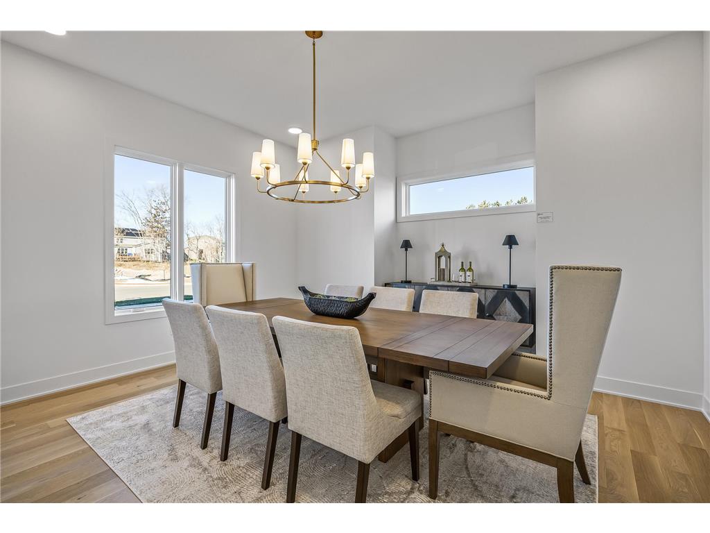 733 Ensconced Way, Chaska, MN, 55318 | MLS: 6474410 | Edina Realty