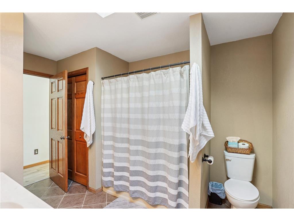 733 N Meadow Drive, Hudson, WI, 54016 | MLS: 6739650 | Edina Realty