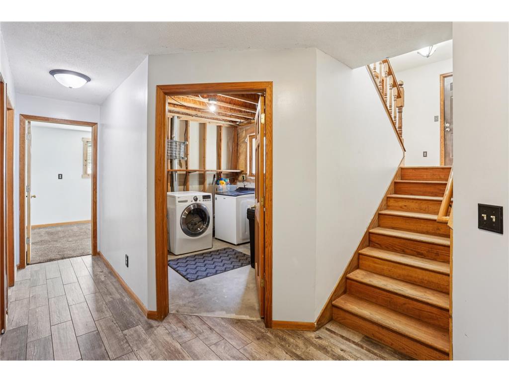 733 N Meadow Drive, Hudson, WI, 54016 | MLS: 6739650 | Edina Realty