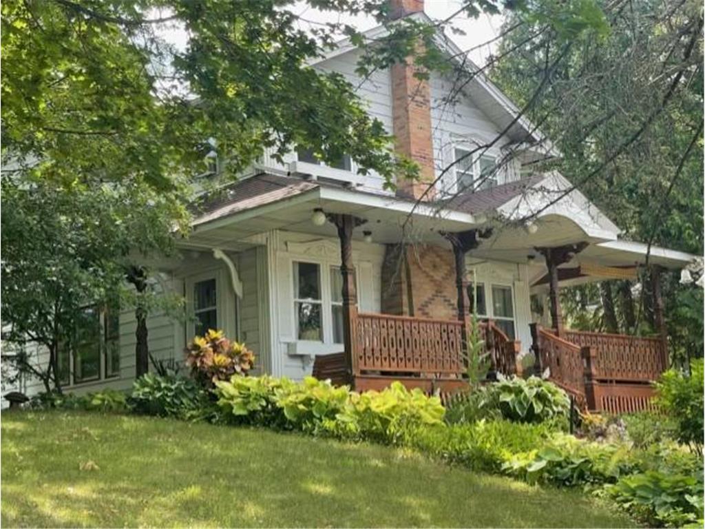 74 Pine Street, Mahtomedi, MN, 55115 | MLS: 6235710 | Edina Realty