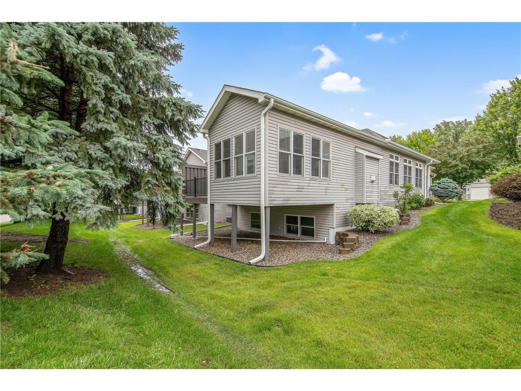 742 Gilfillan Lane, White Bear Twp, MN, 55127 | MLS: 6729593 | Edina Realty