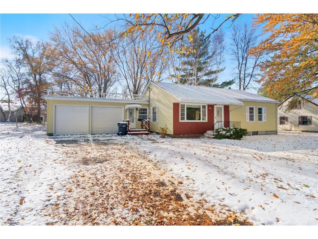 746 E 5th Street, New Richmond, WI, 54017 | MLS: 6454419 | Edina Realty