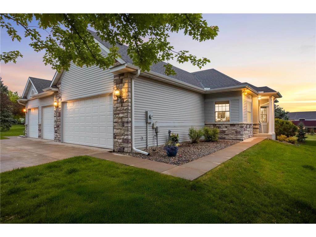 746 Gilfillan Lane, White Bear Twp, MN, 55127 | MLS: 6728556 | Edina Realty