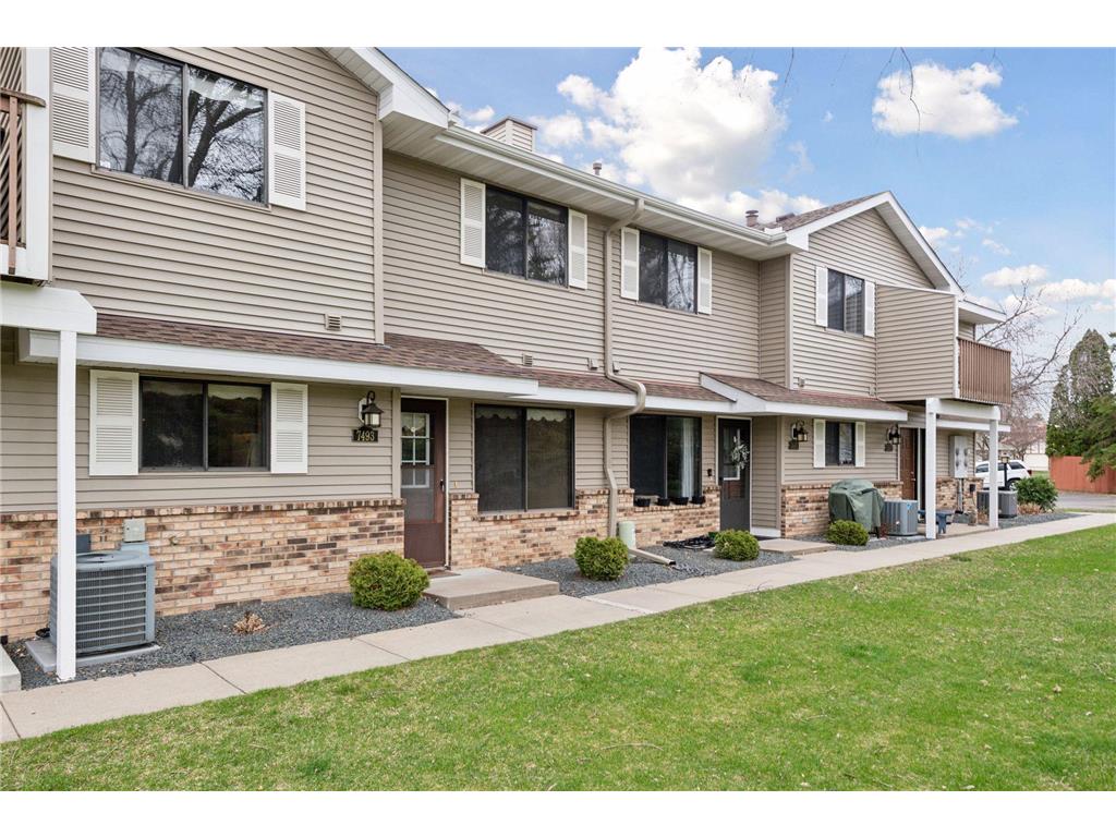 7493 Vinewood Lane N, Maple Grove, MN, 55311 | MLS: 6524185 | Edina Realty