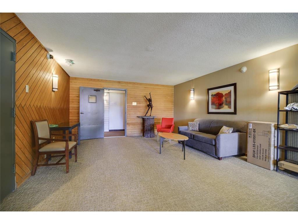 7500 Cahill Road #202C, Edina, MN, 55439 | MLS: 6547798 | Edina Realty