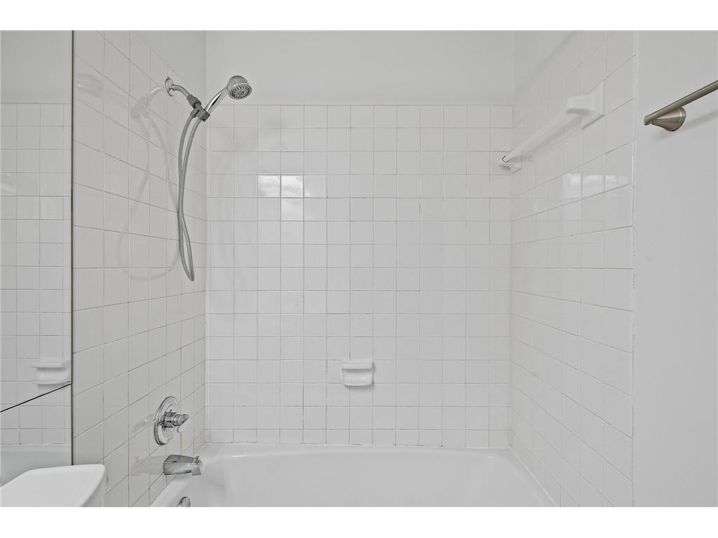 7500 Cahill Road #202C, Edina, MN, 55439 | MLS: 6617322 | Edina Realty