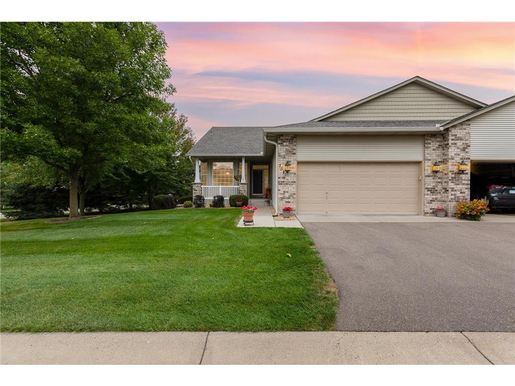 751 Woodduck Drive, Woodbury, MN, 55125 | MLS: 6442167 | Edina Realty