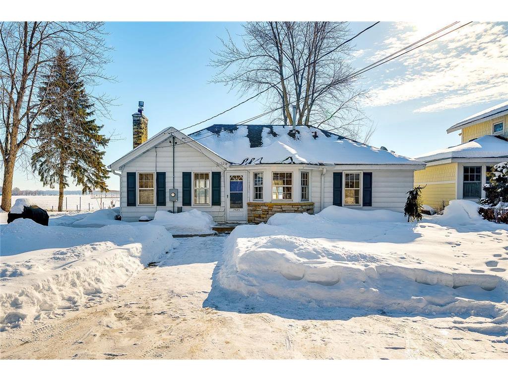 7525 N Shore Circle N, Forest Lake, MN, 55025 | MLS: 6328596 | Edina Realty