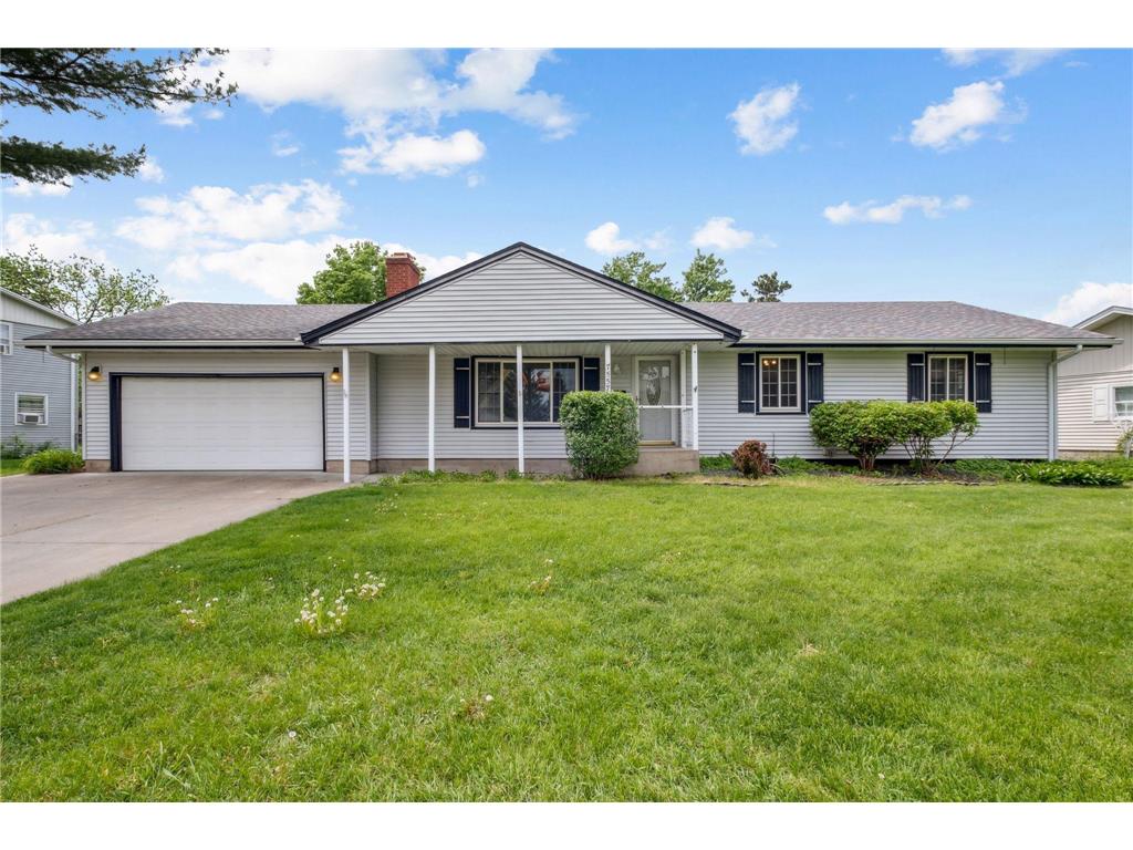 7557 Lee Avenue N, Brooklyn Park, MN, 55443 | MLS: 6498409 | Edina Realty