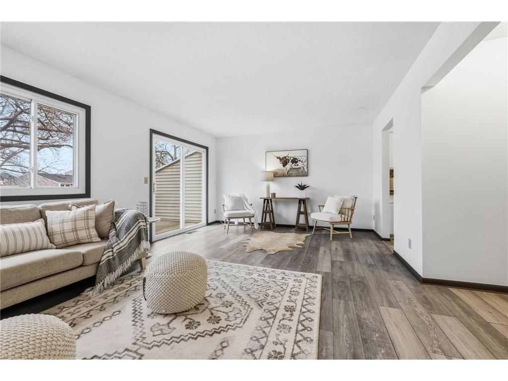 7597 Whitney Drive, Apple Valley, MN, 55124 | MLS: 7036801 | Edina Realty