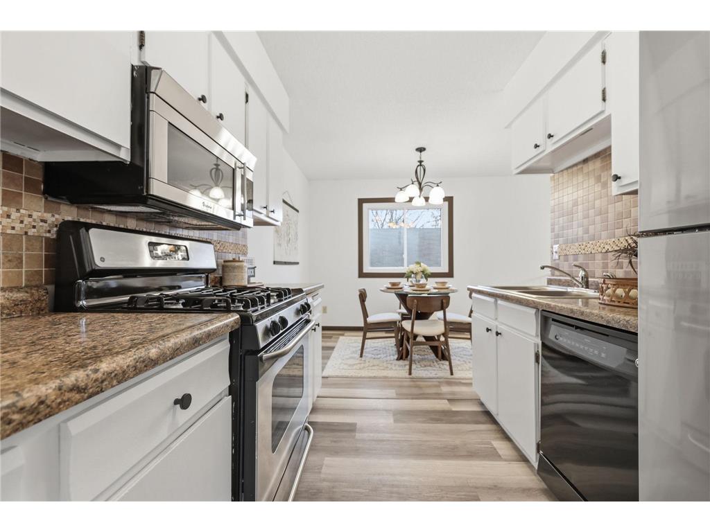 7597 Whitney Drive, Apple Valley, MN, 55124 | MLS: 7036801 | Edina Realty