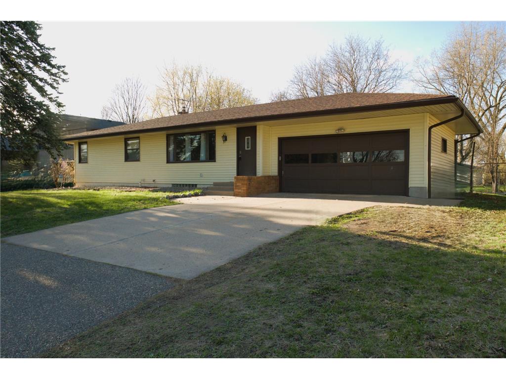 769 County Road C W, Roseville, MN, 55113 | MLS: 6710395 | Edina Realty