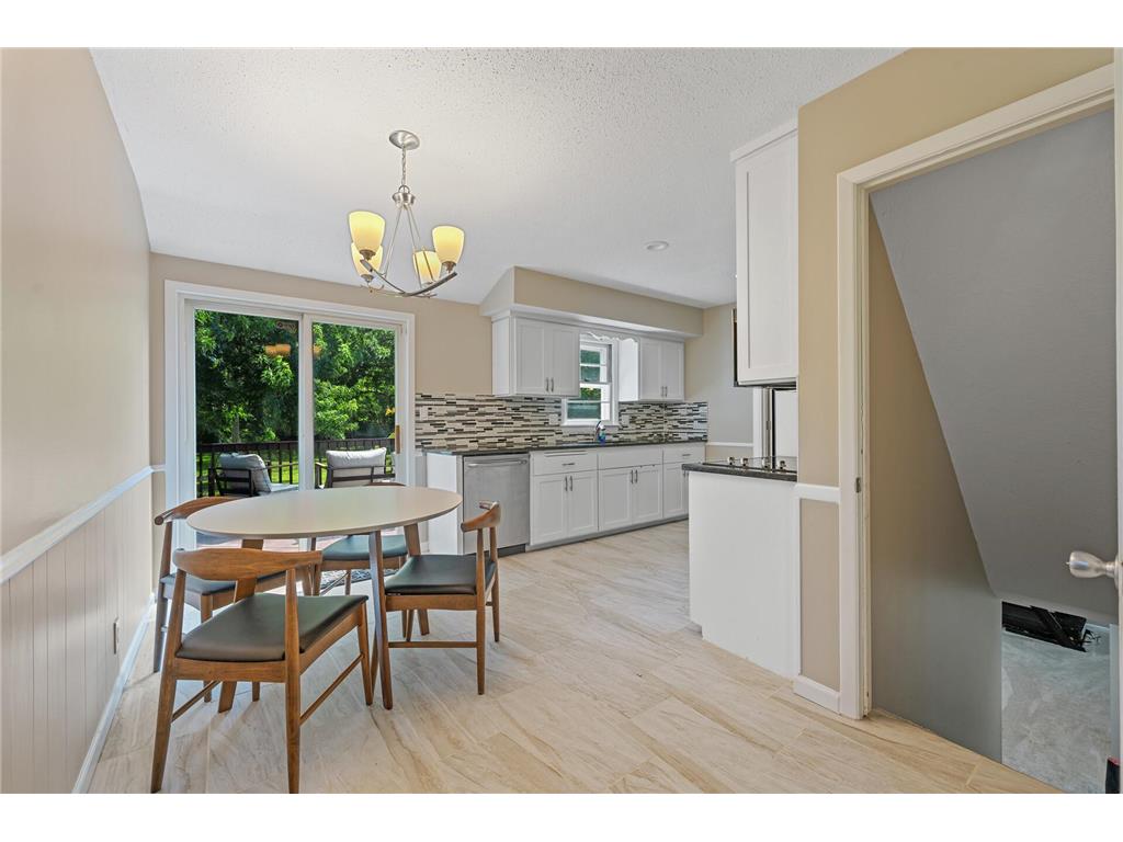 7708 Newton Avenue N, Brooklyn Park, MN, 55444 | MLS: 6560343 | Edina ...