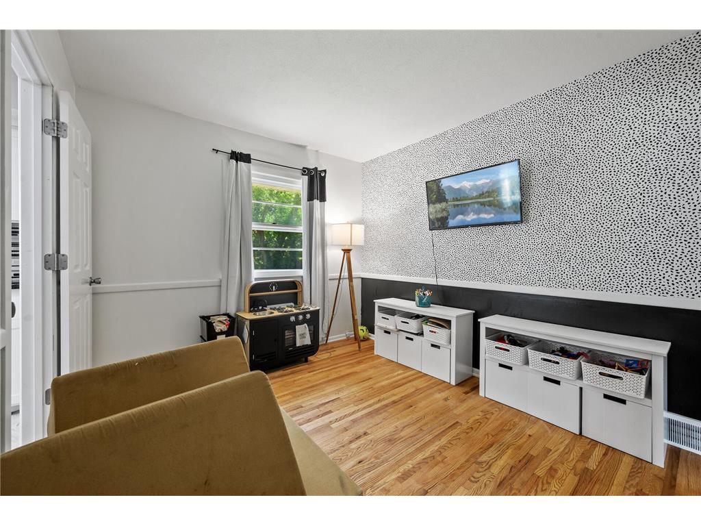 7708 Newton Avenue N, Brooklyn Park, MN, 55444 | MLS: 6560343 | Edina ...