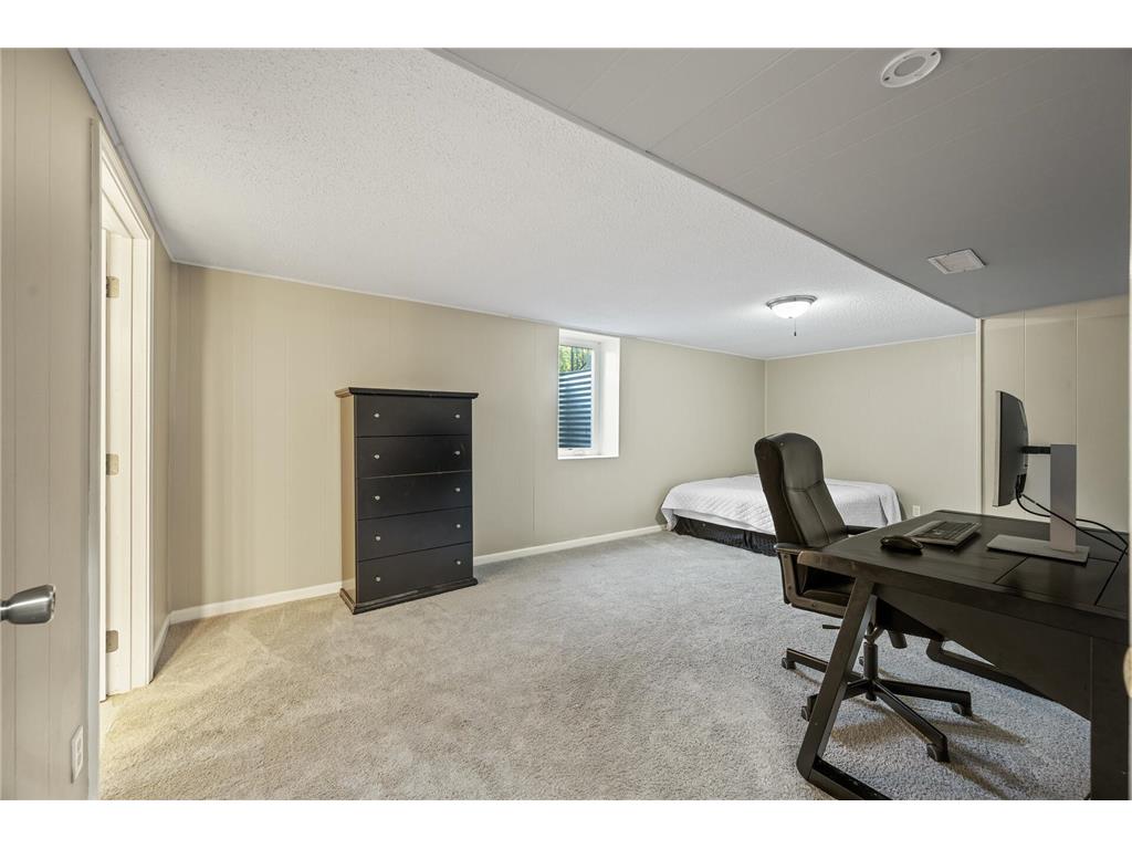 7708 Newton Avenue N, Brooklyn Park, MN, 55444 | MLS: 6560343 | Edina ...