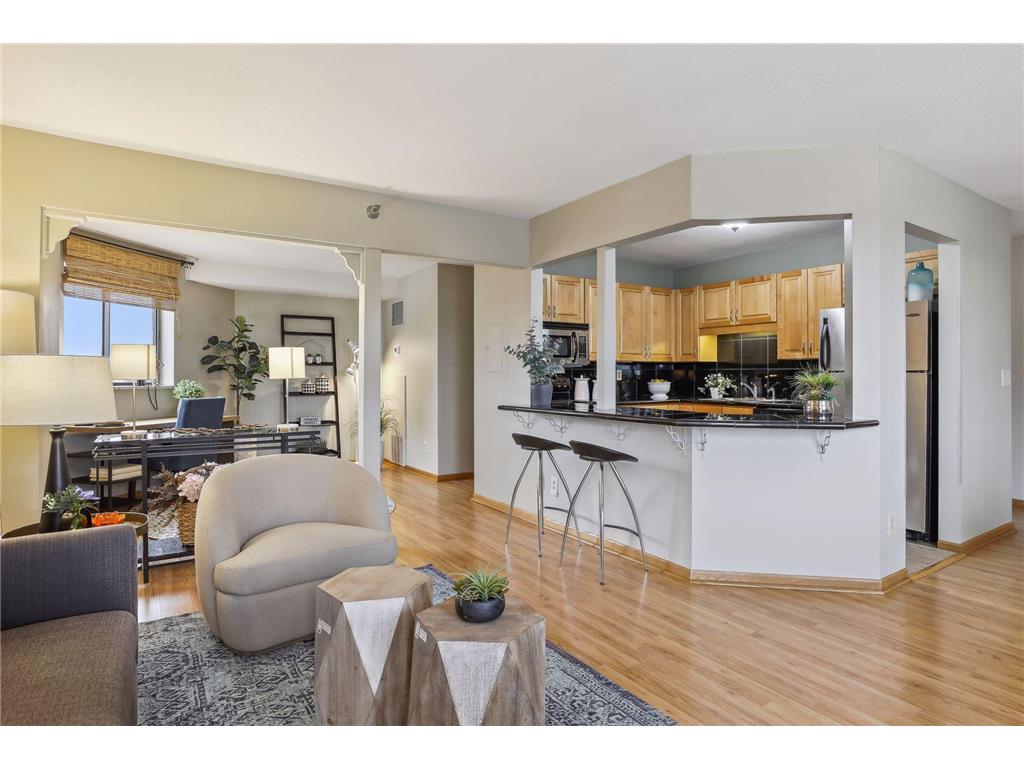 78 10th Street E #901, Saint Paul, MN, 55101 | MLS: 6713232 | Edina Realty