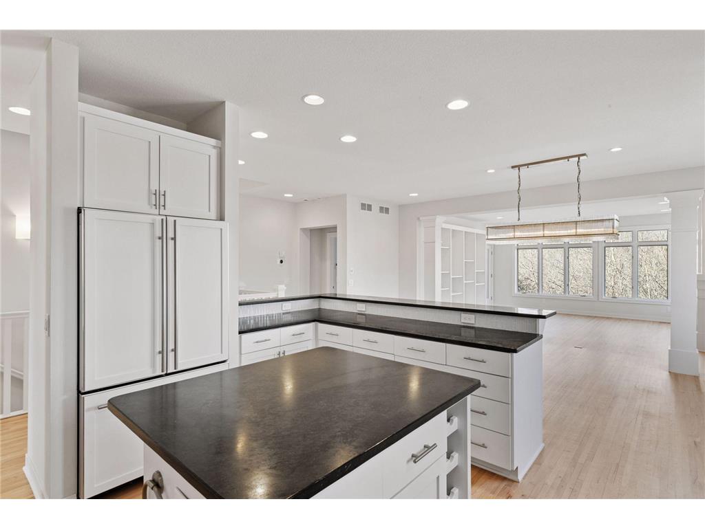 780 Bridgewater Drive, Orono, MN, 55356 | MLS: 6738298 | Edina Realty