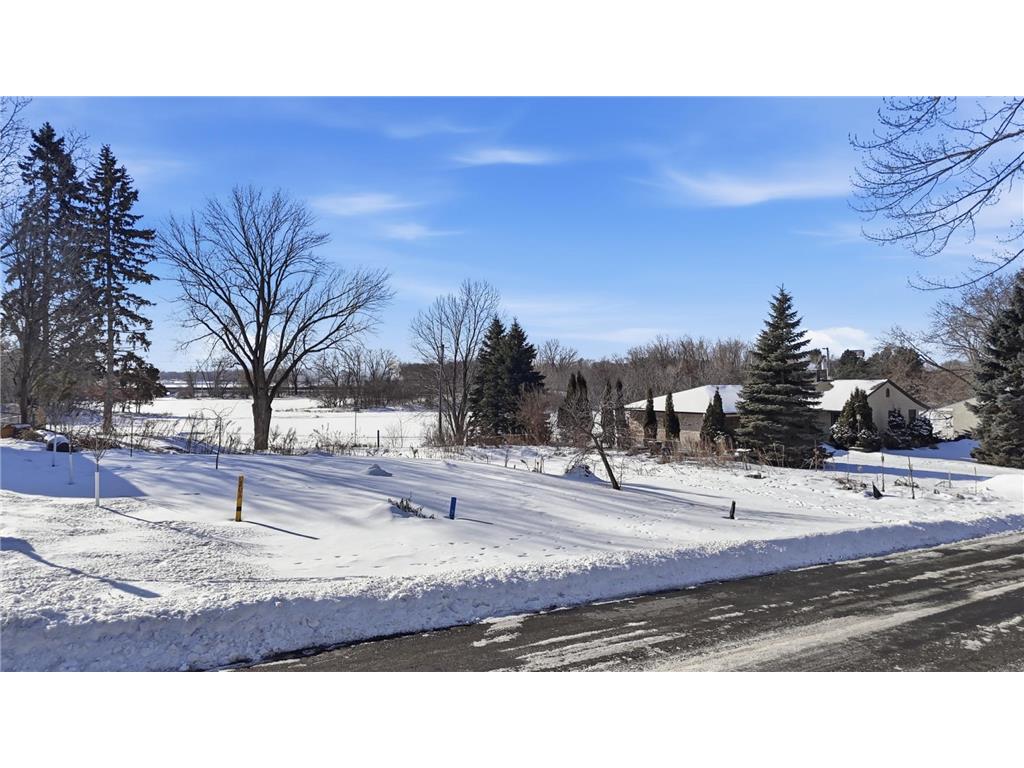 782 Randy Avenue, Shoreview, MN, 55126 | MLS: 7014830 | Edina Realty
