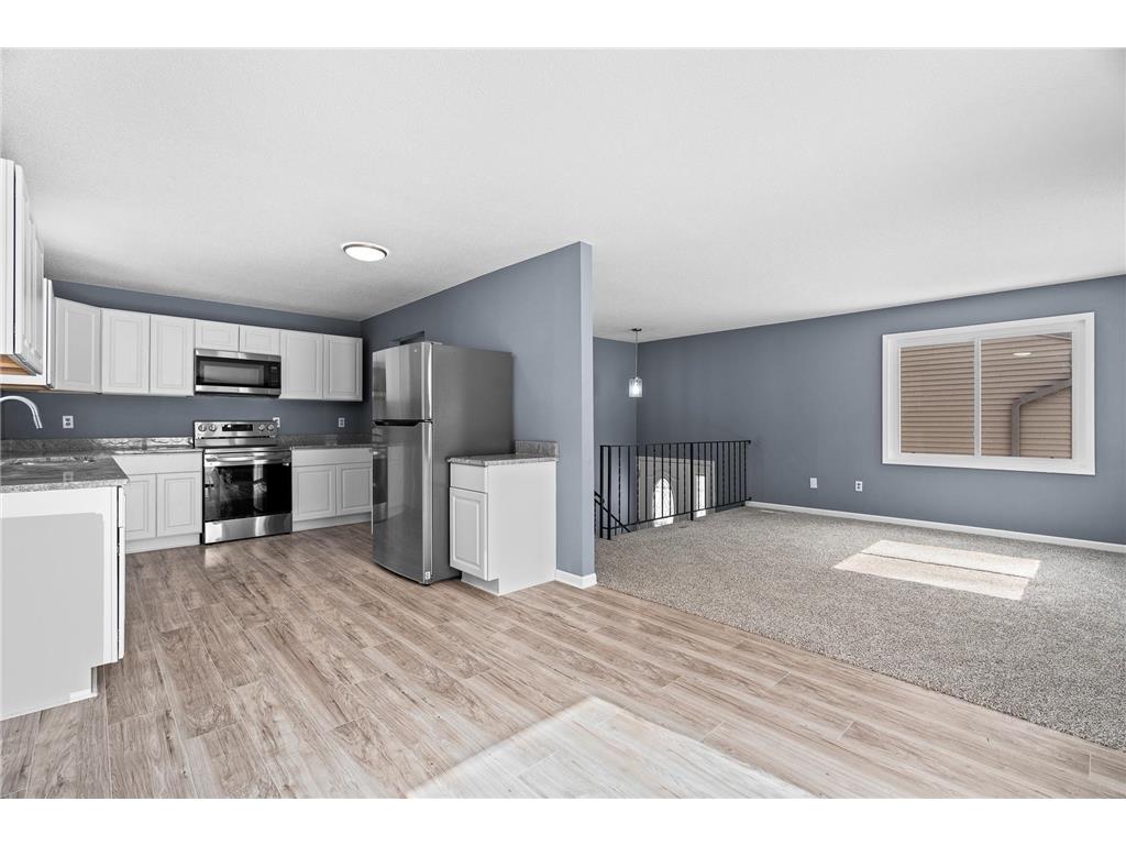 7831 Rimbley Road, Woodbury, MN, 55125 | MLS: 6340089 | Edina Realty