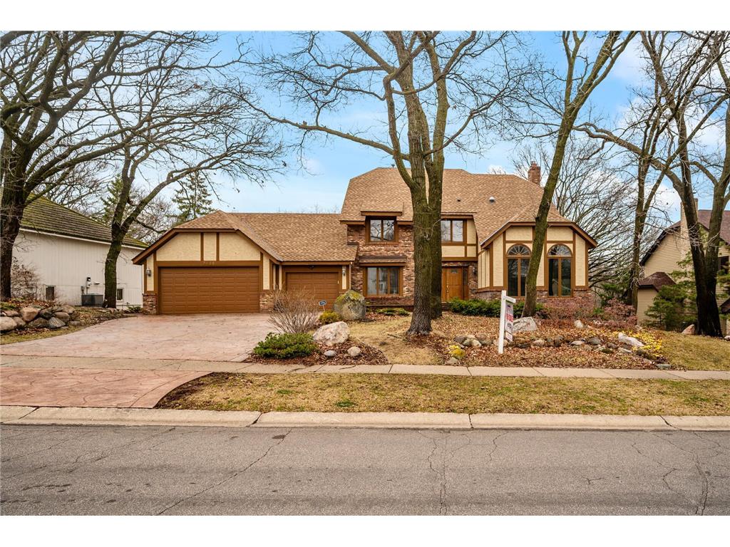 7855 134th Street W, Apple Valley, MN, 55124 | MLS: 6511973 | Edina Realty