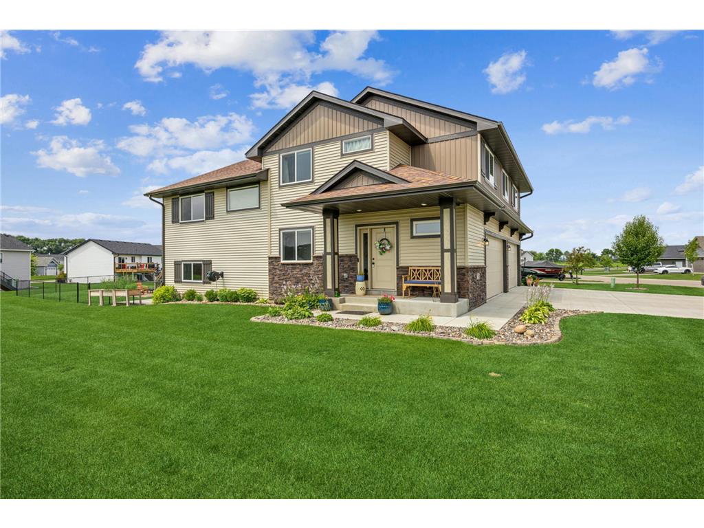 7880 Gunner Drive, Clear Lake, MN, 55319 | MLS: 6814650 | Edina Realty