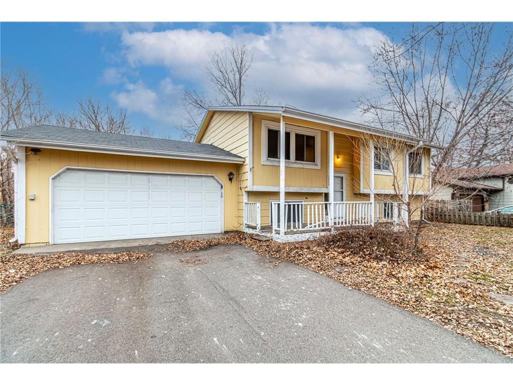 7909 Lad Parkway, Brooklyn Park, MN, 55443 | MLS: 6487801 | Edina Realty