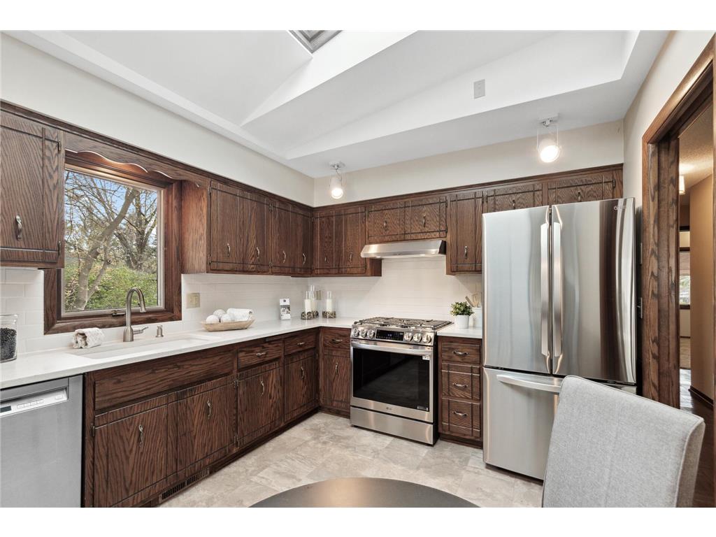 7932 W River Road, Brooklyn Park, MN, 55444 | MLS: 6509935 | Edina Realty