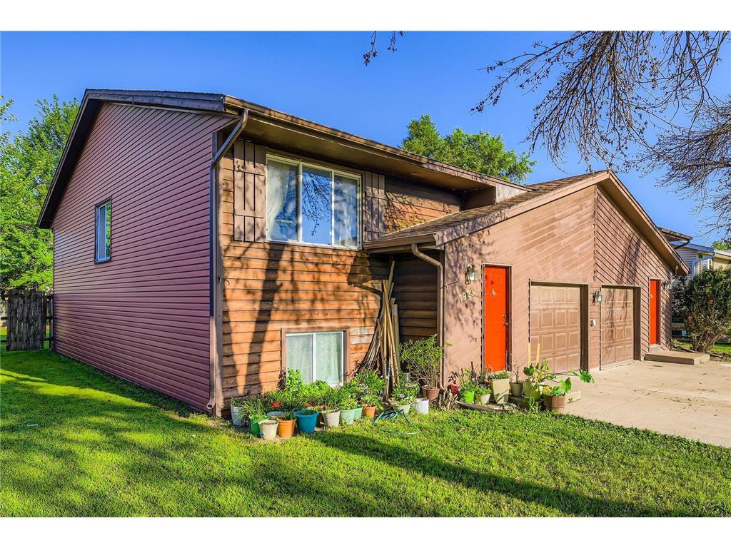 7933 Lee Avenue N, Brooklyn Park, MN, 55443 | MLS: 6747570 | Edina Realty