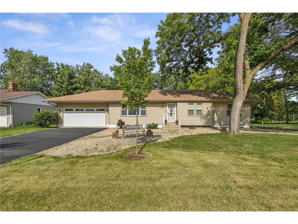 7975 June Avenue N, Brooklyn Park, MN, 55443 | MLS: 6541534 | Edina Realty