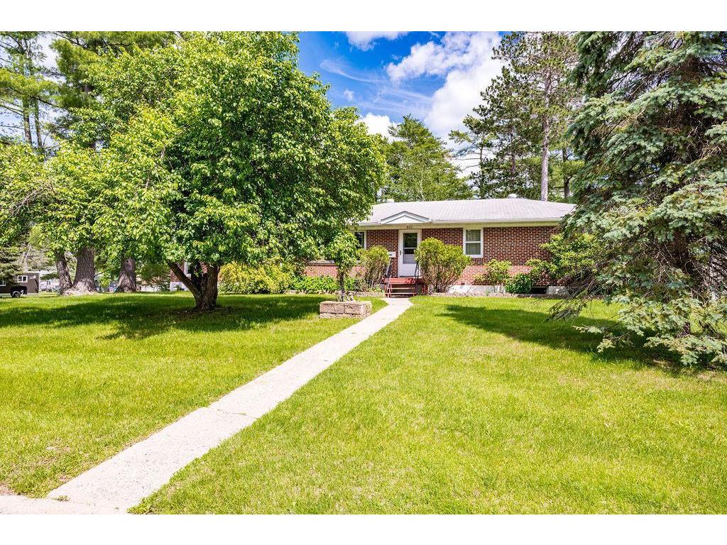 802 SW 7th Avenue, Grand Rapids, MN, 55744 | MLS: 6555745 | Edina Realty